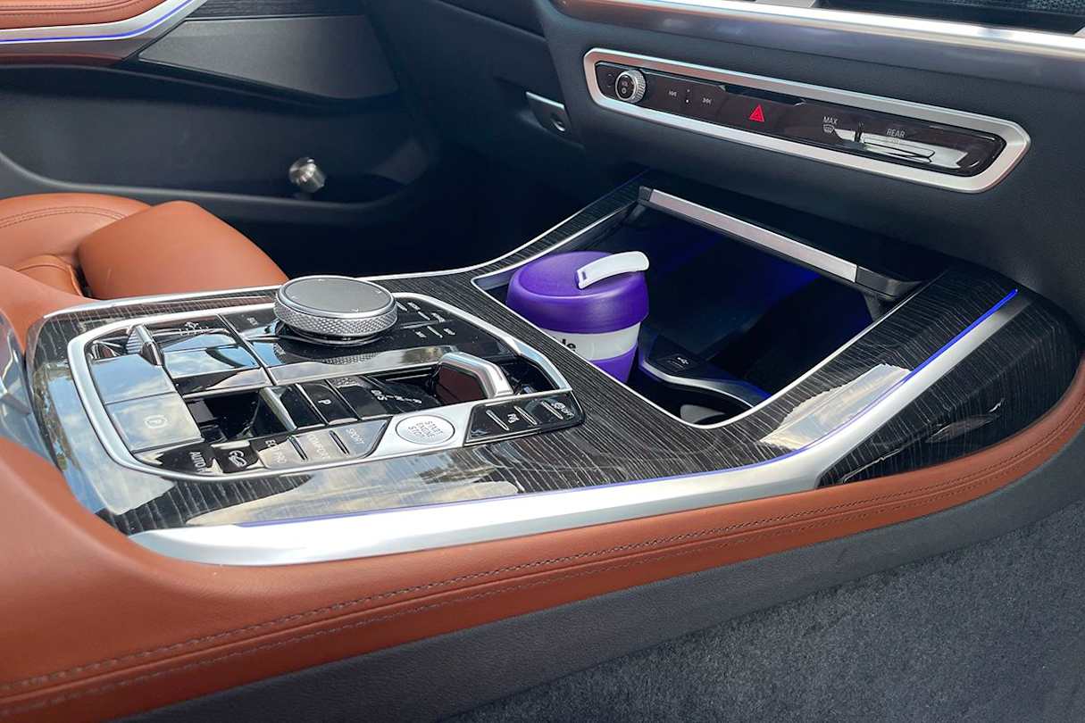 BMW X7 2023 review: xDrive40d - fancier than a Toyota Kluger, but is it ...