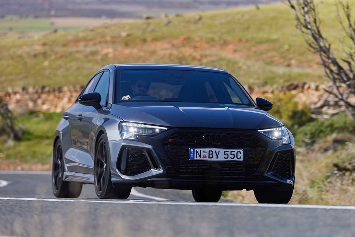 Hyper hatch heroes! The 2023 Audi RS3 Sportback has just landed in ...