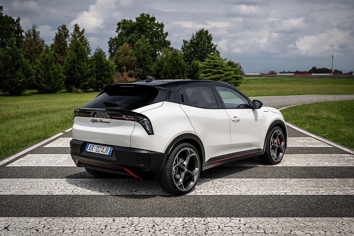 Alfa Romeo Junior Electric 2025 review: Elettrica Veloce 280 – International first drive | Volvo ...
