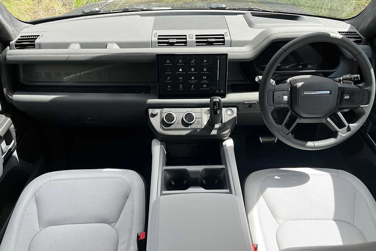 Land Rover Defender 2025 review: 130 P500 V8 – Top-shelf three-row ...