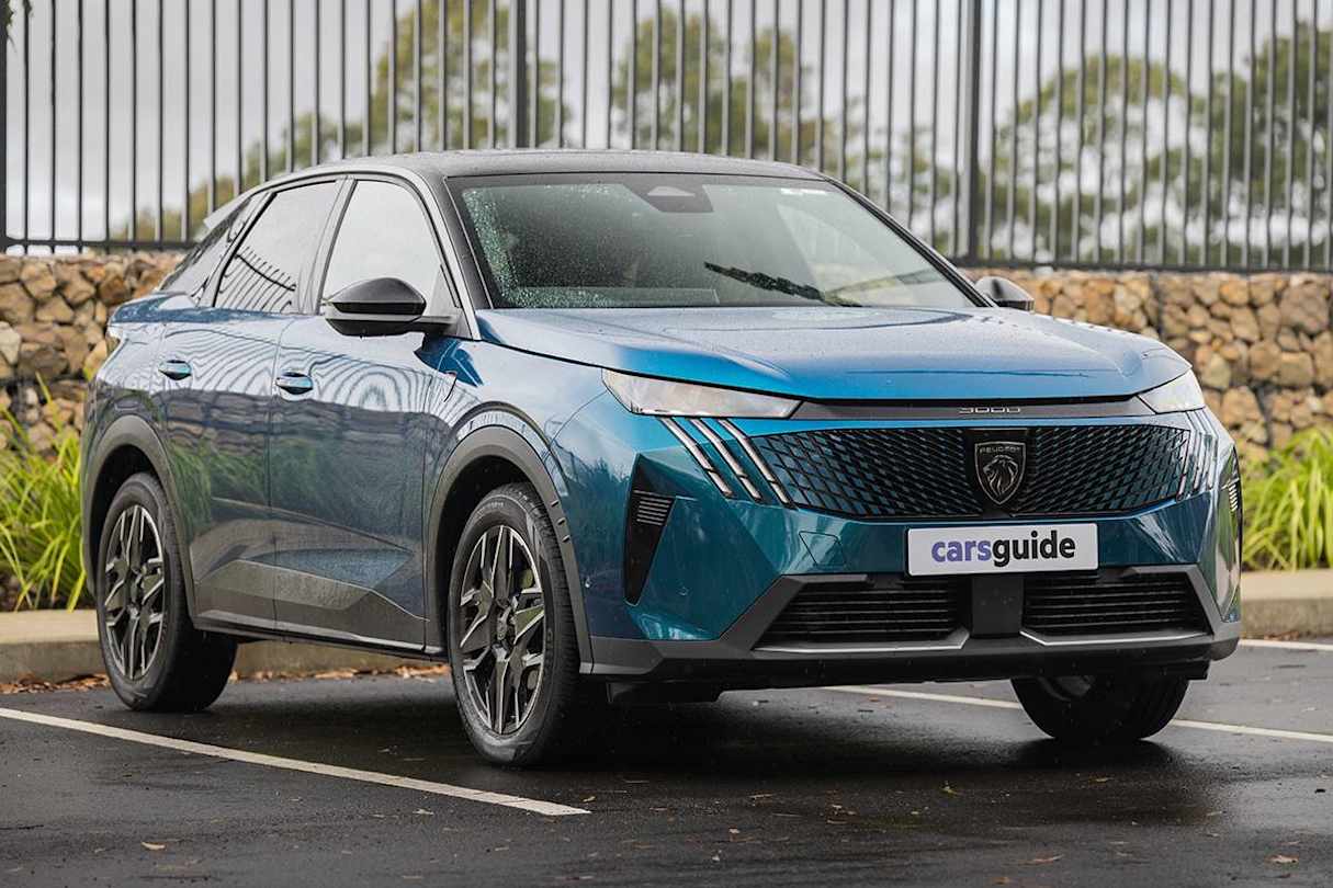 Peugeot 3008 Hybrid 2025 review: GT Premium – Next-gen Euro family SUV ...
