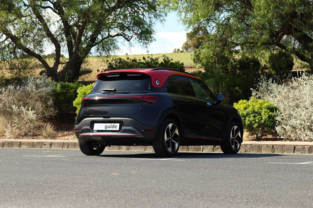 Smart #1 Brabus AWD vs Volvo EX30 Twin Motor Performance Ultra 2025 comparison review – Closely ...