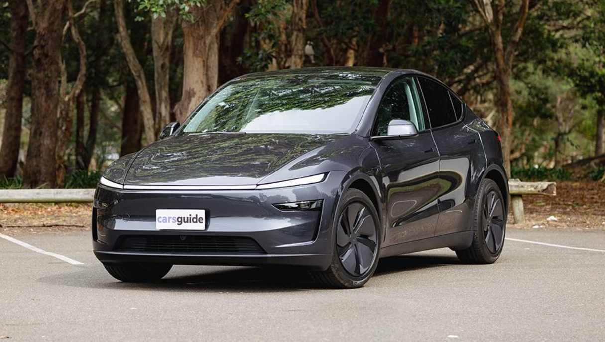 Tesla Battery Life - How long Does a Tesla Battery Really Last? | CarsGuide