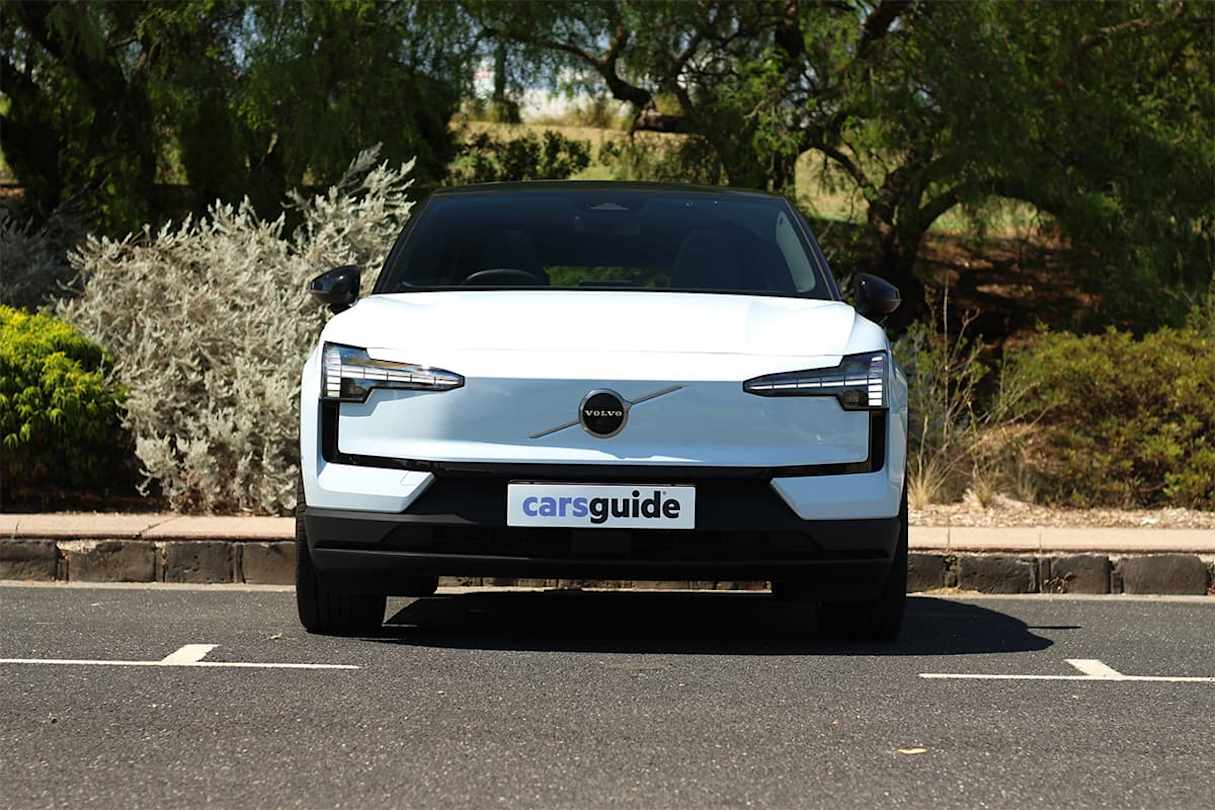 Smart #1 Brabus AWD vs Volvo EX30 Twin Motor Performance Ultra 2025 ...