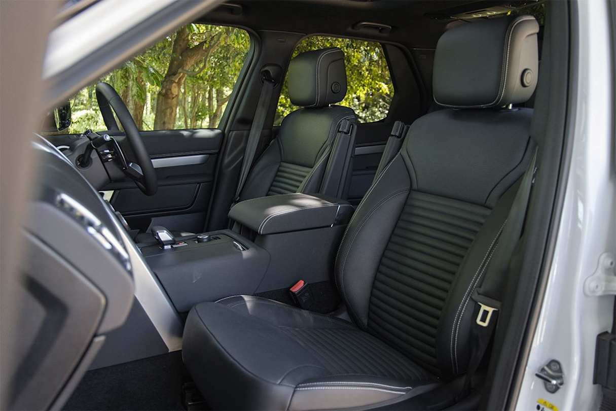 Land Rover Discovery 2026 review: D350 35th Anniversary Edition – Large ...