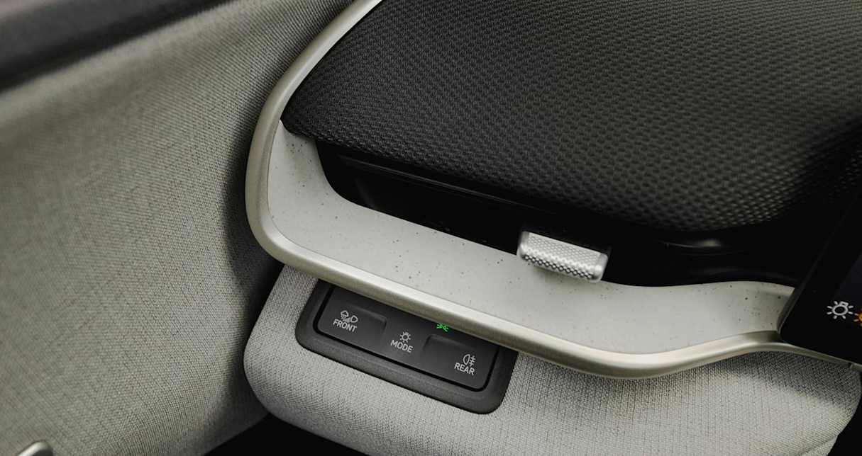 Car brands to give us what we want! Fewer screens and more physical ...