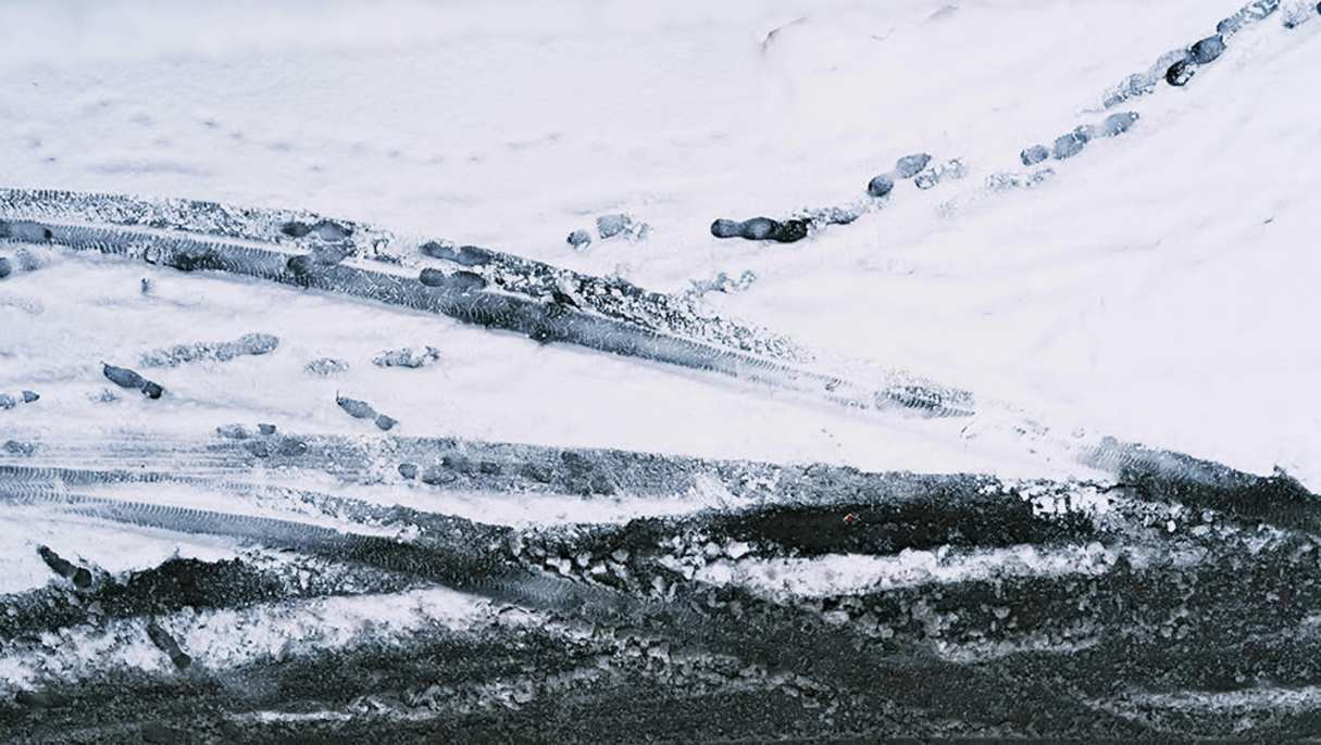 What is Black Ice on Roads? How to Spot & Drive on Black Ice? | CarsGuide