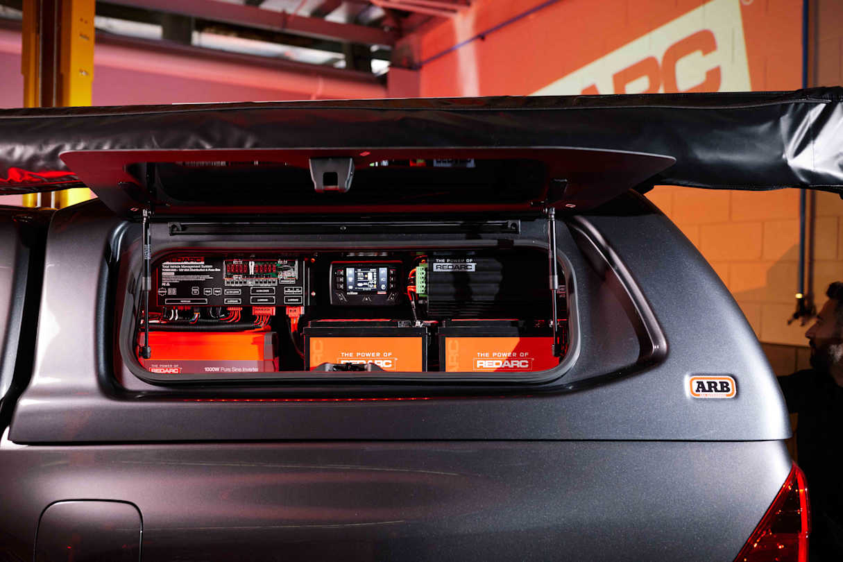 Best DC to DC Charger: The Ultimate Guide to In-Vehicle Battery ...