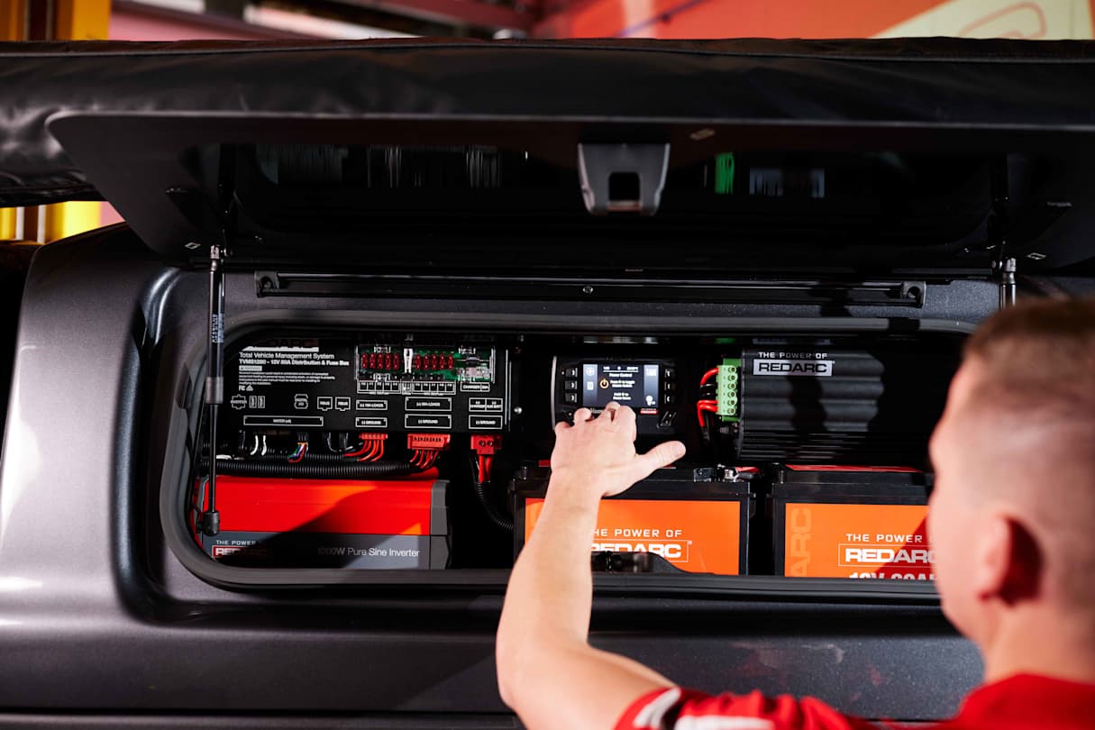 Best DC to DC Charger: The Ultimate Guide to In-Vehicle Battery ...