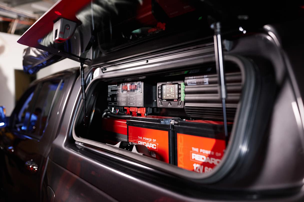 Best DC to DC Charger: The Ultimate Guide to In-Vehicle Battery ...