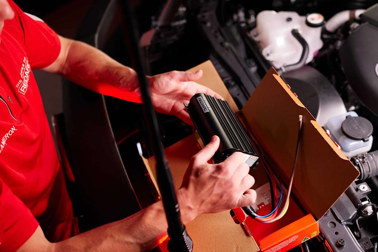 Best DC to DC Charger: The Ultimate Guide to In-Vehicle Battery ...