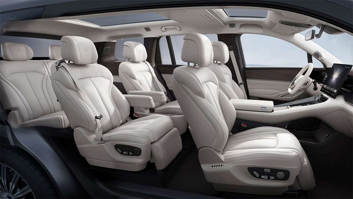 BYD’s hybrid Range Rover rival fully detailed: 2026 Denza N9 launches in China with over 200km ...