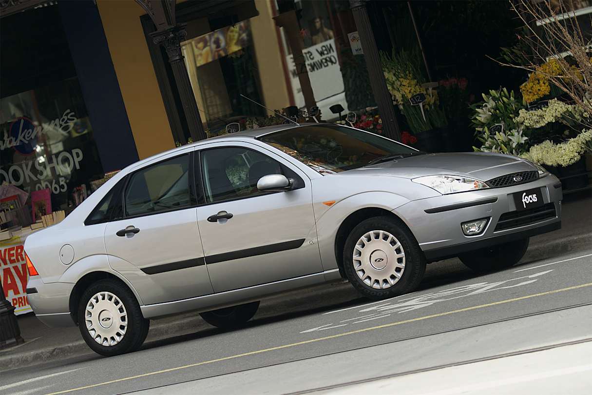 focus sedan 2002
