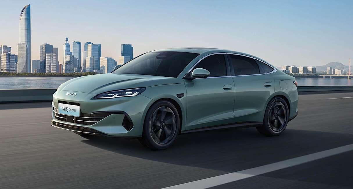 Surprise new BYDs on the way: 2026 BYD Seal 6 hybrid sedan and wagon ...