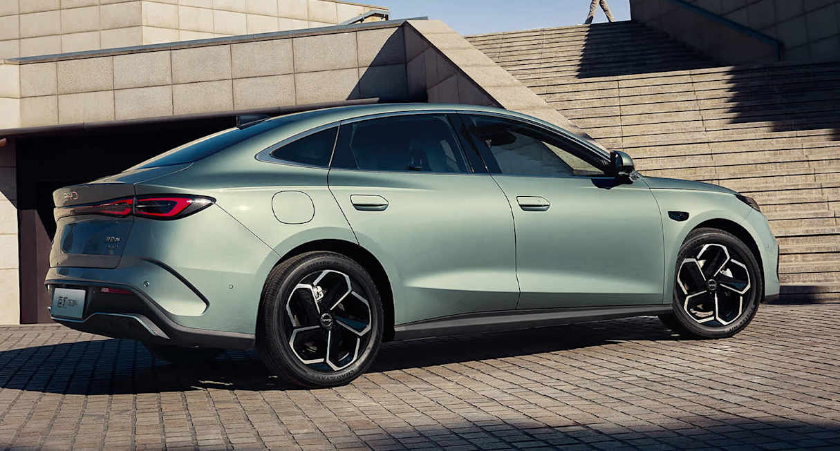 Surprise new BYDs on the way: 2026 BYD Seal 6 hybrid sedan and wagon ...