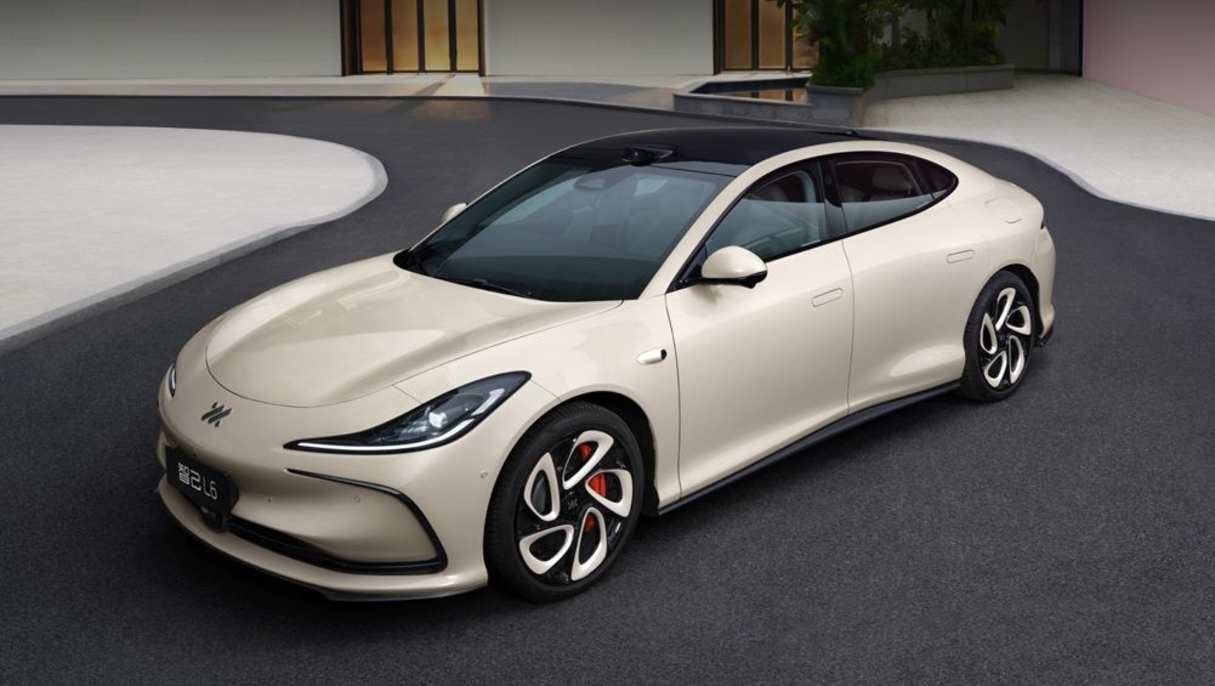 1500km driving range in this upcoming EV?! Chery brings the holy grail of battery tech to a new ...
