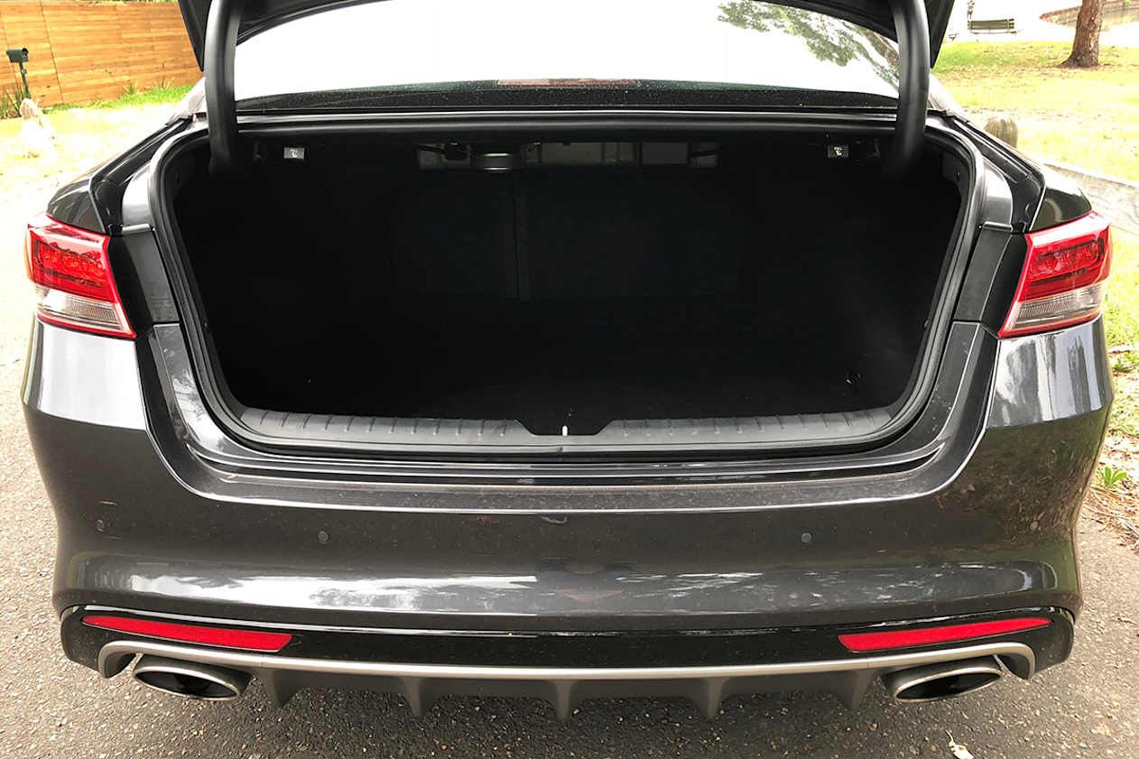 kia optima boot