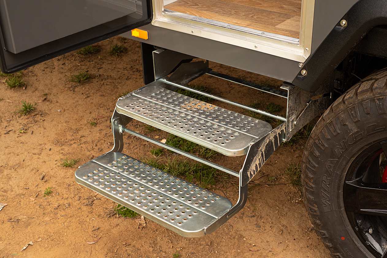 Cub Campers Frontier 2021 review - Low profile camper trailer delivers ...