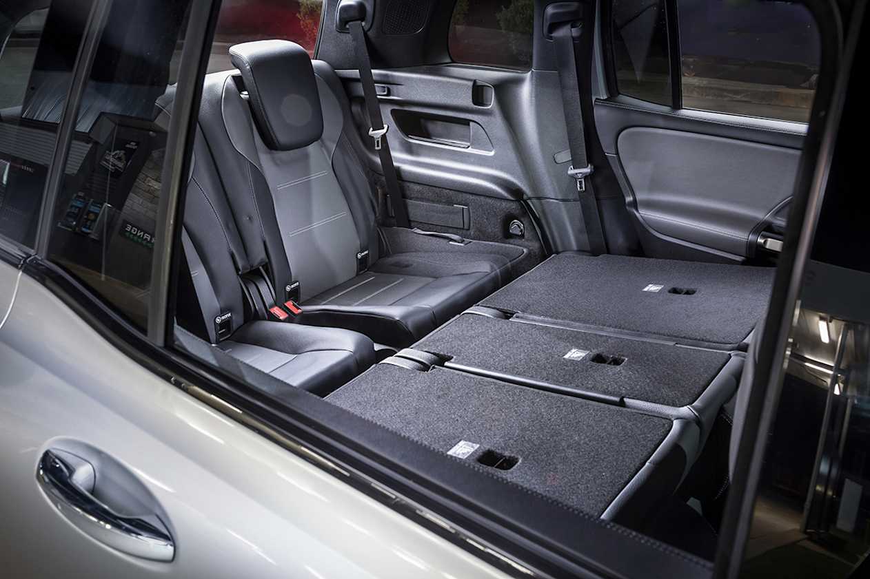 Mercedes-Benz GLB-Class Boot Space, Size, Luggage Capacity & Cargo ...