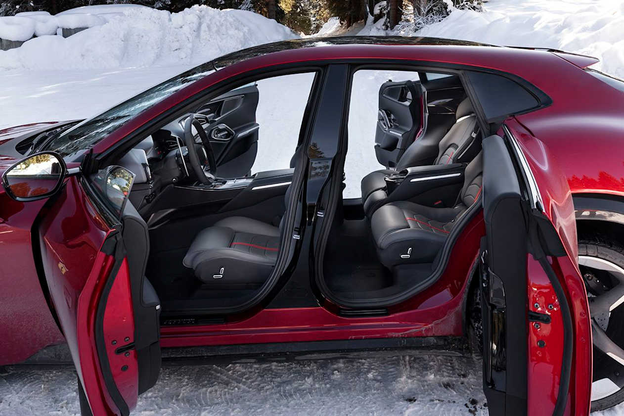 Ferrari Purosangue Seats: How Many Seats & Are There 7-Seater or ...