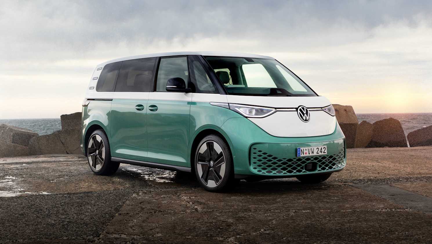 The modern electric Kombi Australian prices confirmed! 2025 Volkswagen ID.Buzz comes in under ...