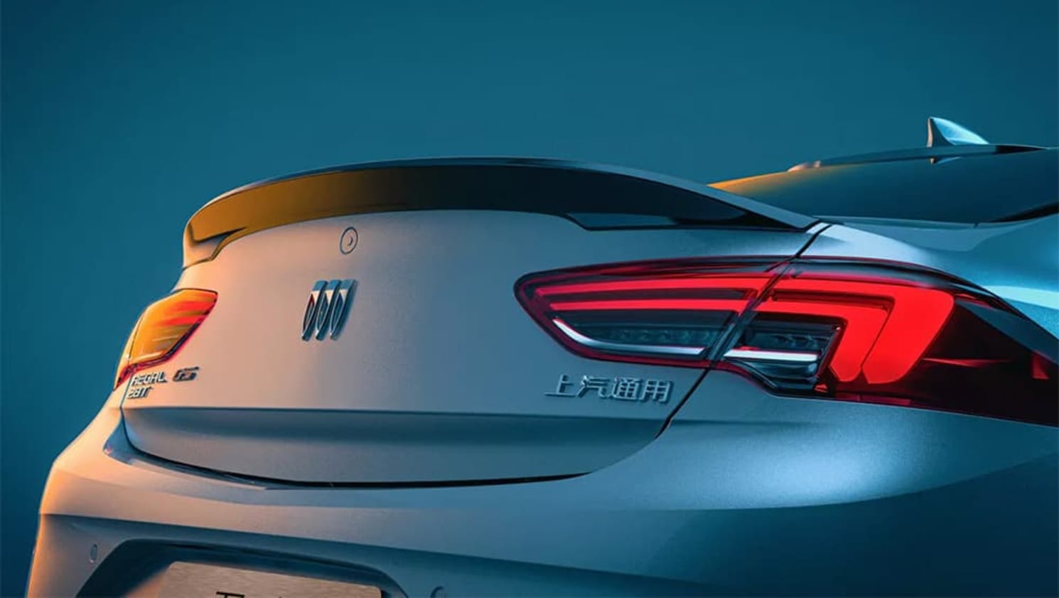 Holden Commodore from another dimension receives its final facelift ...