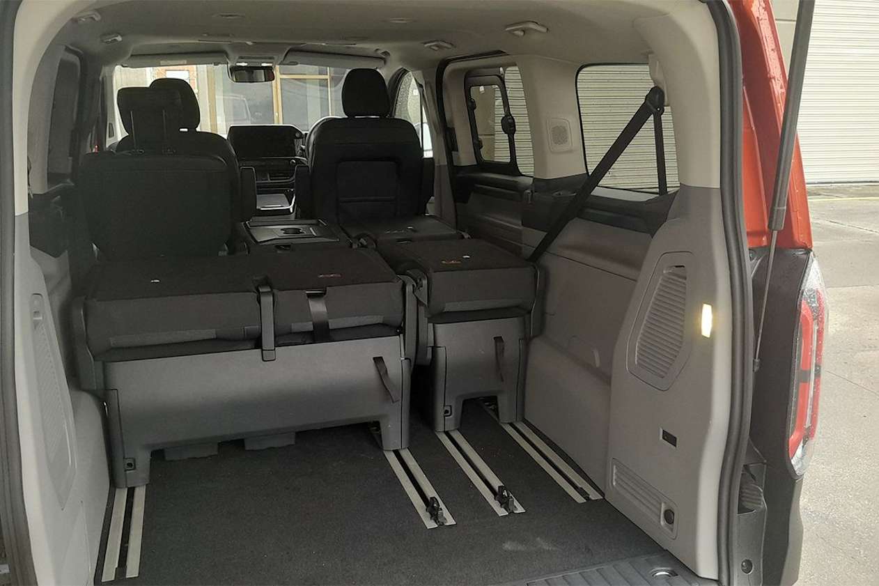 Ford Tourneo 2025 review: Active – Is this people mover more VW ...