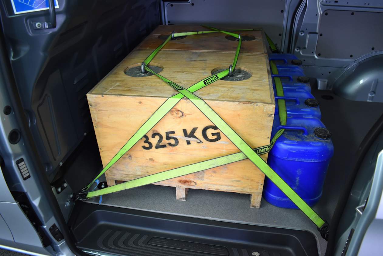 Mercedes Vito Review, For Sale, Colours, Interior, Models & Specs ...