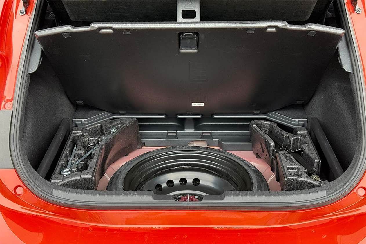 Toyota Corolla Hybrid 2025 review: SX Hatch – Is this hybrid small car ...