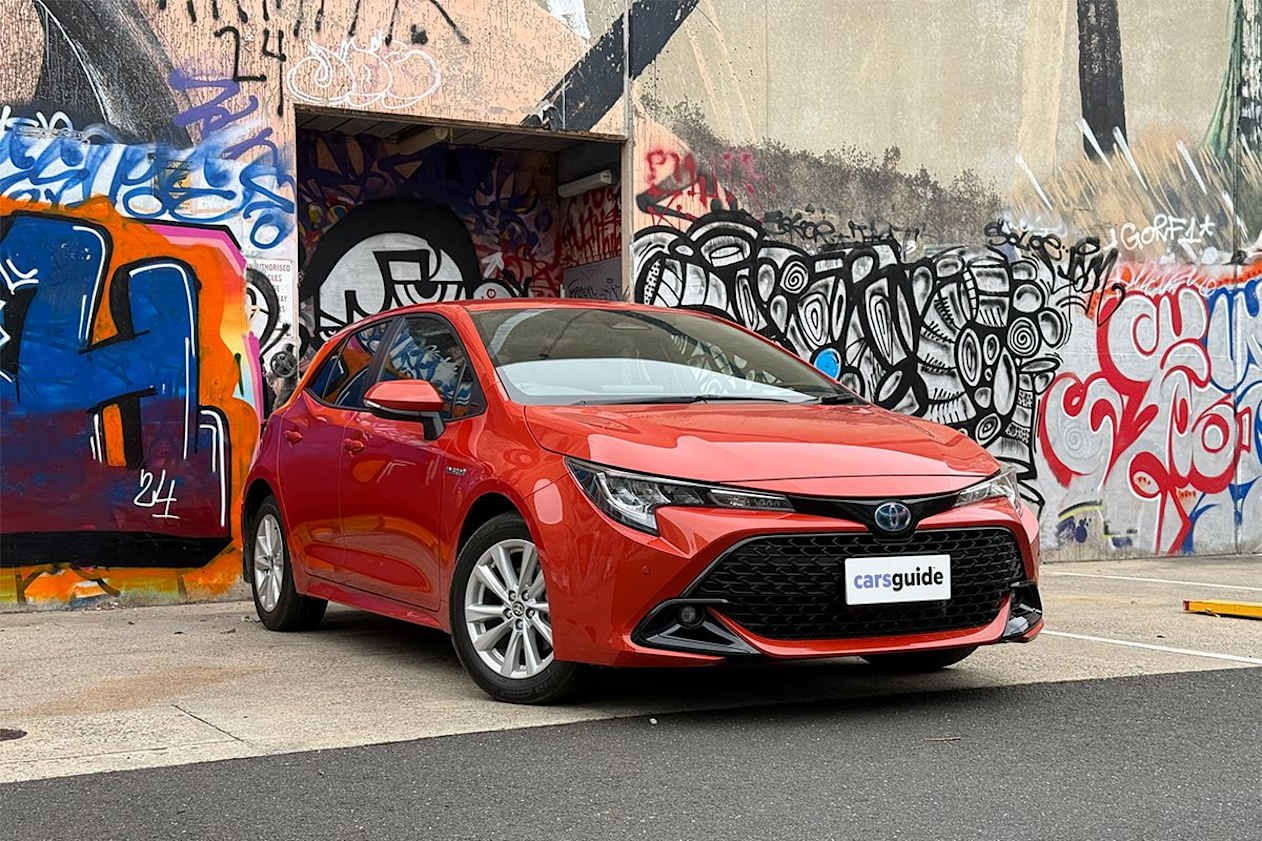 Toyota Corolla Hybrid 2025 review: SX Hatch – Is this hybrid small car ...
