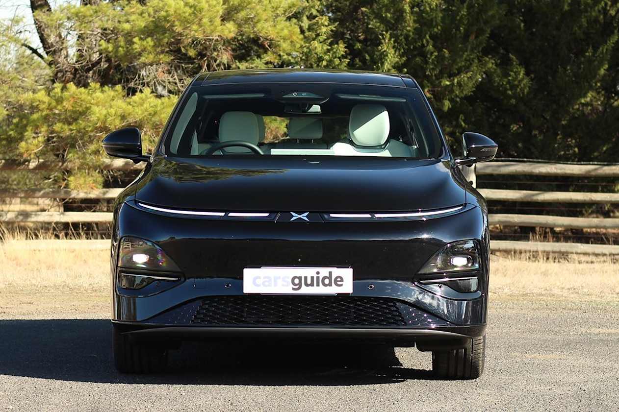 BYD Sealion 7 Premium vs XPeng G6 Standard Range 2025 comparison review ...