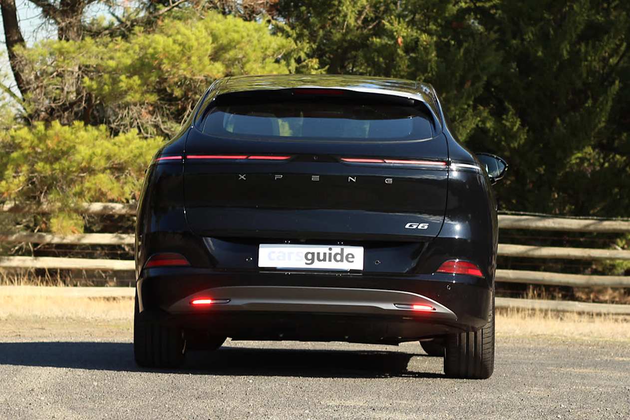 BYD Sealion 7 Premium vs XPeng G6 Standard Range 2025 comparison review ...