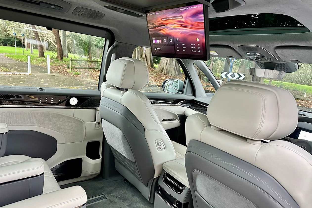 Zeekr 009 2025 review: 7-Seat – Denza D9, LDV Mifa9 and Kia Carnival ...