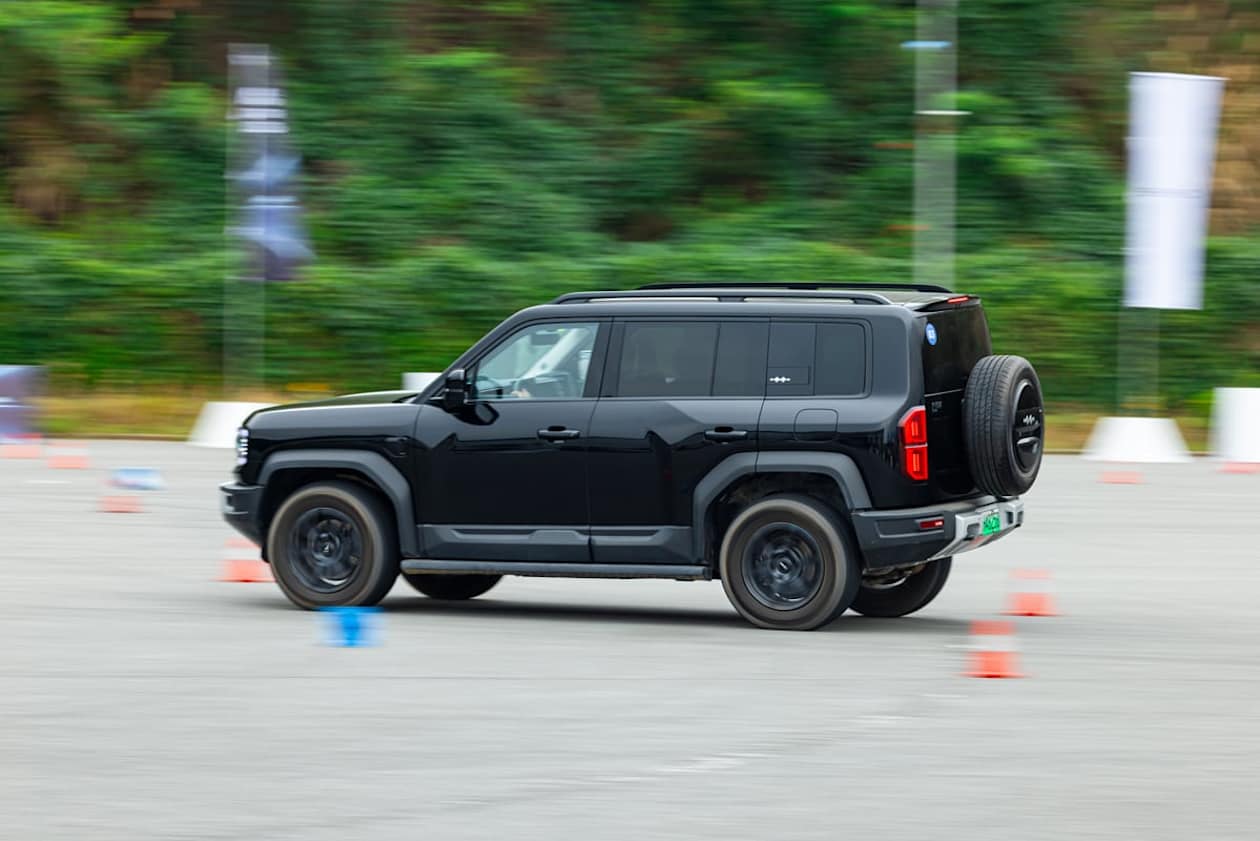 Denza B5 2026 review: International first drive – Fangchengbao Leopard Boa 5 4WD hybrid SUV ...