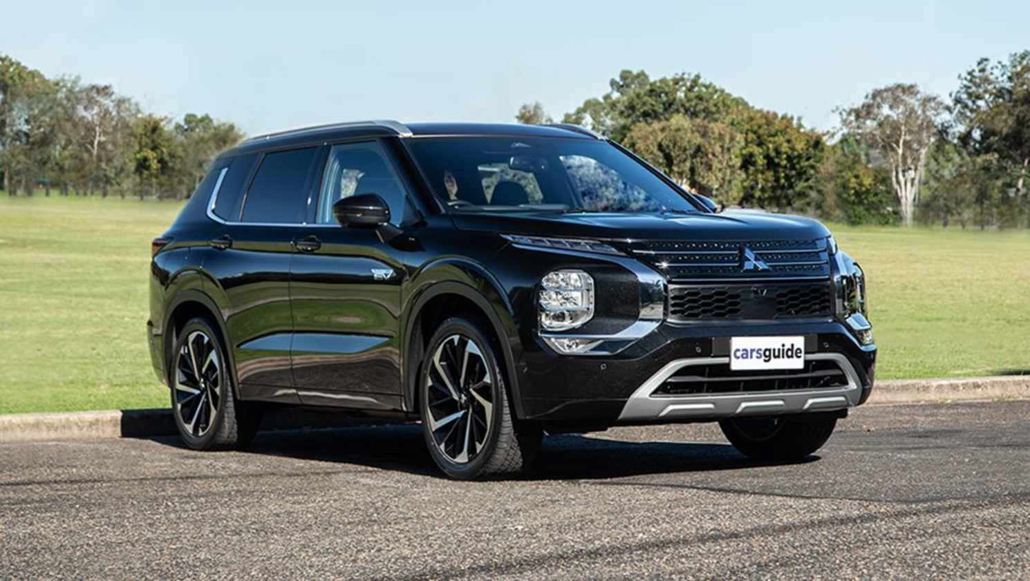 Outlander is the new black! Upgraded 2024 Mitsubishi Outlander taking ...