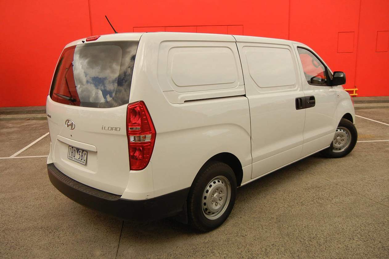 Hyundai iLoad diesel auto 2017 review | CarsGuide