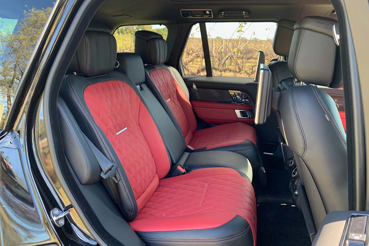 Land Rover Range Rover Boot Space, Size, Luggage Capacity & Cargo ...