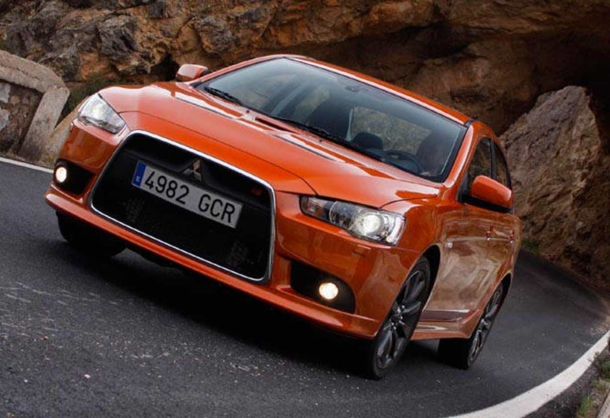 Mitsubishi Lancer 2009 Review | CarsGuide