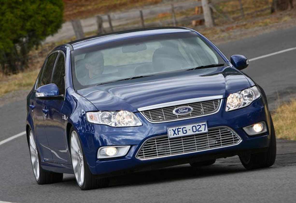 Ford Falcon 2012 review | CarsGuide
