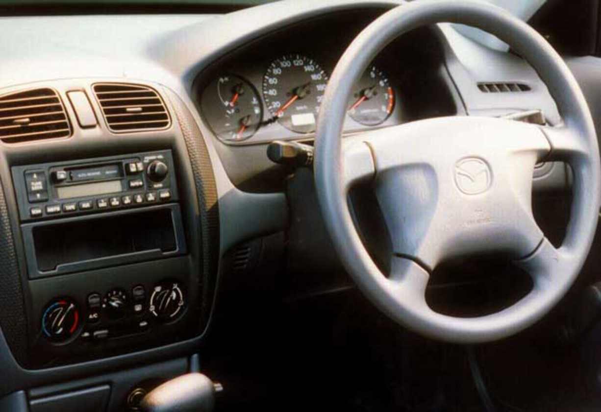 mazda 323 interior