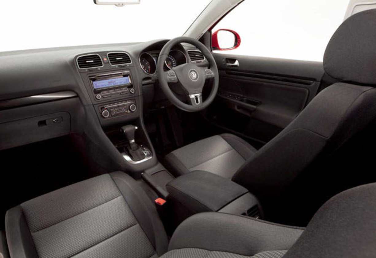 2010 golf interior