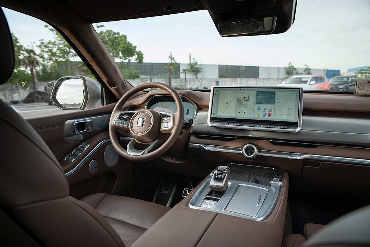 GWM Tank 700 2025 review: International preview drive – Heavy-hitting ...