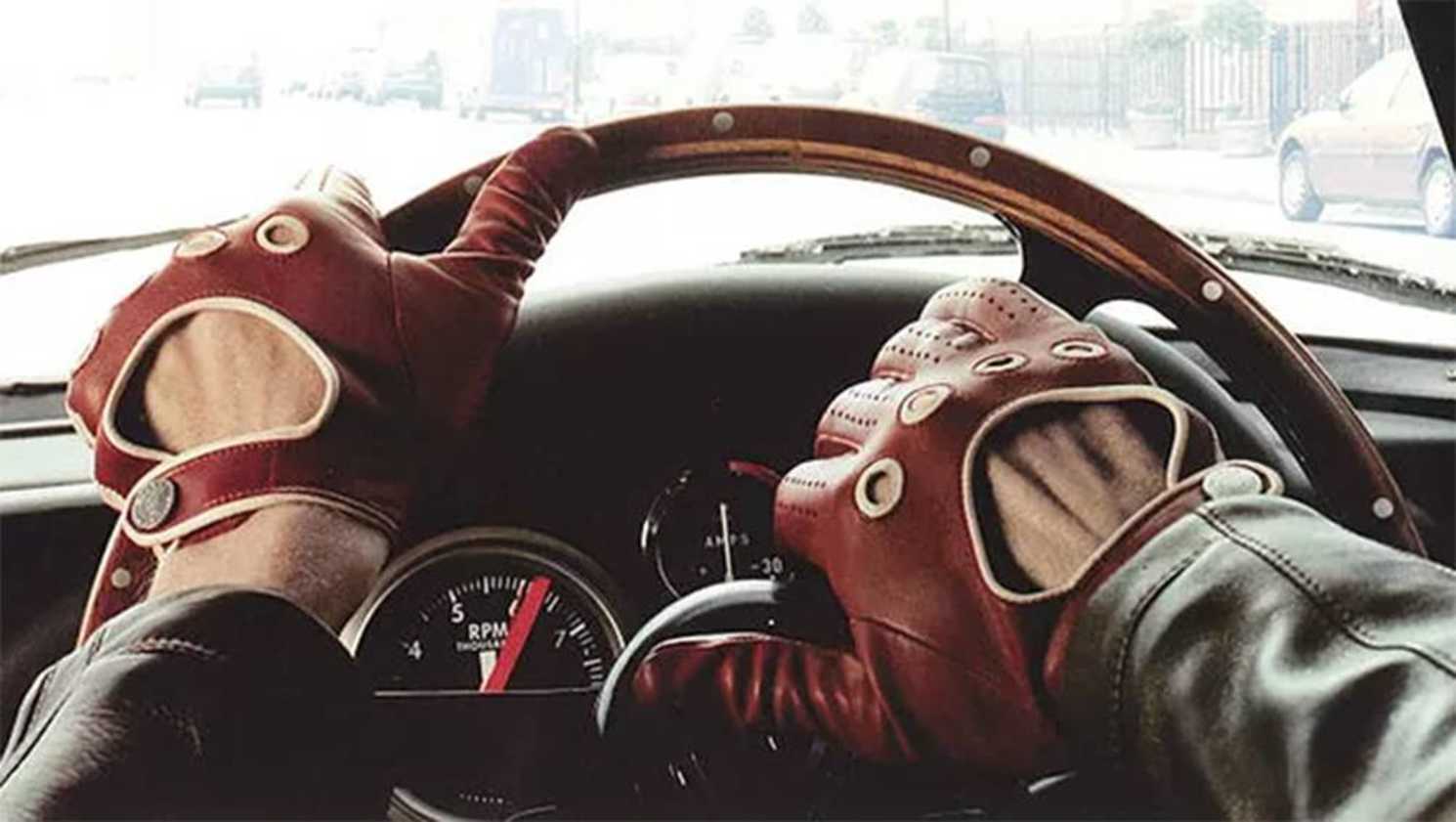 wearing gloves while driving