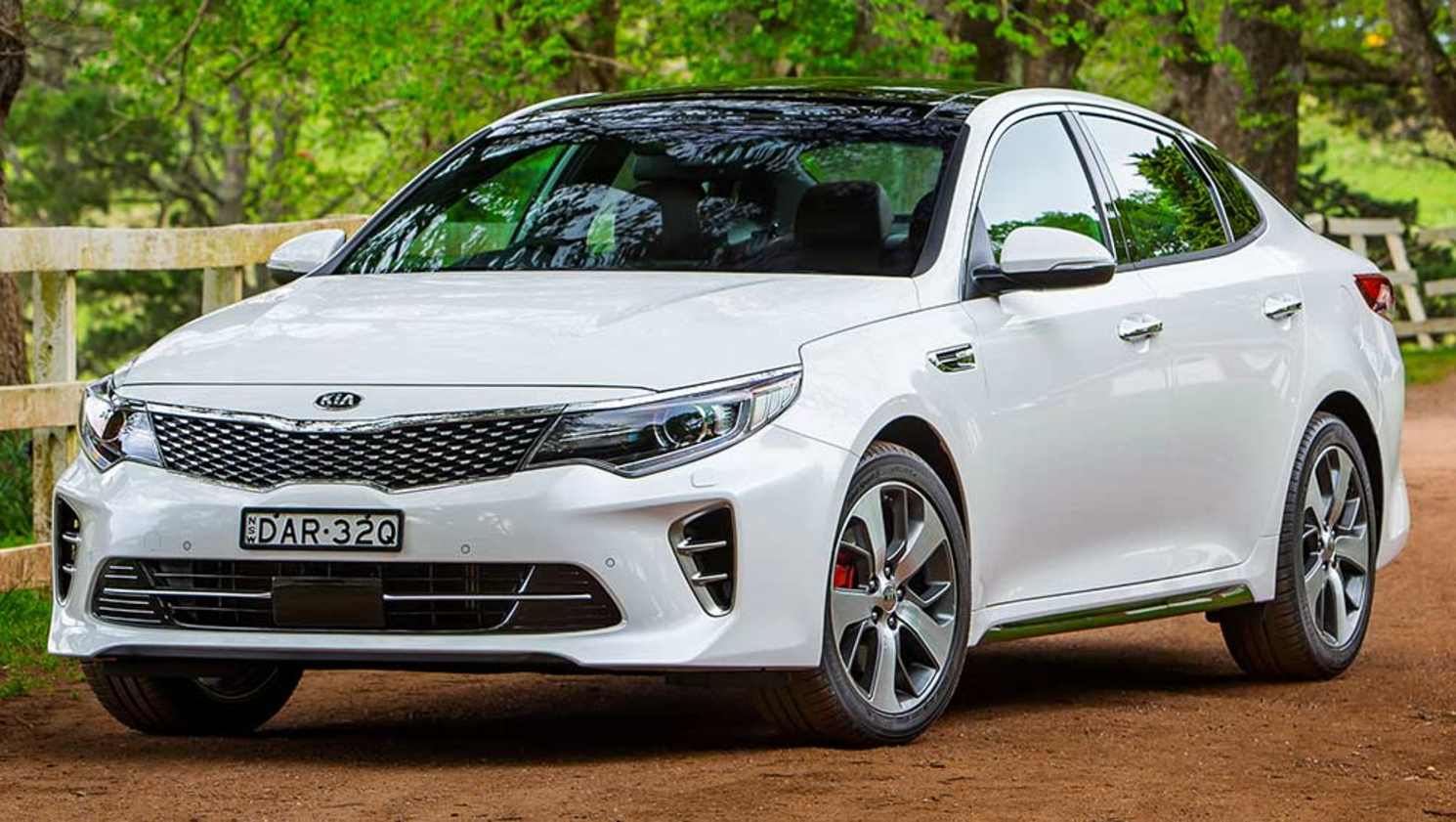 Kia Optima GT 2015 review | CarsGuide