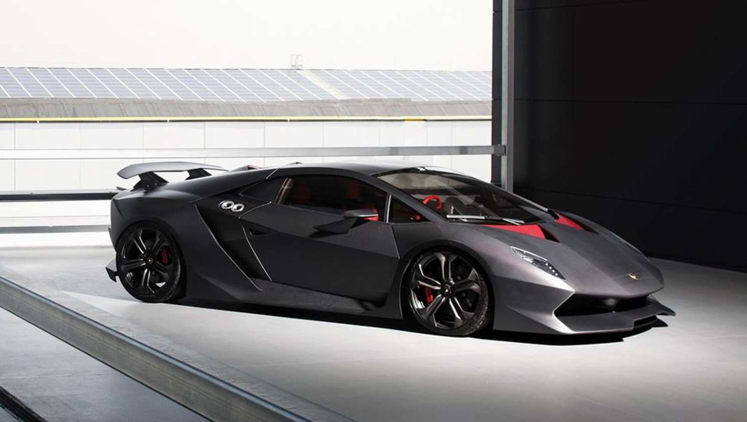 world's biggest lamborghini