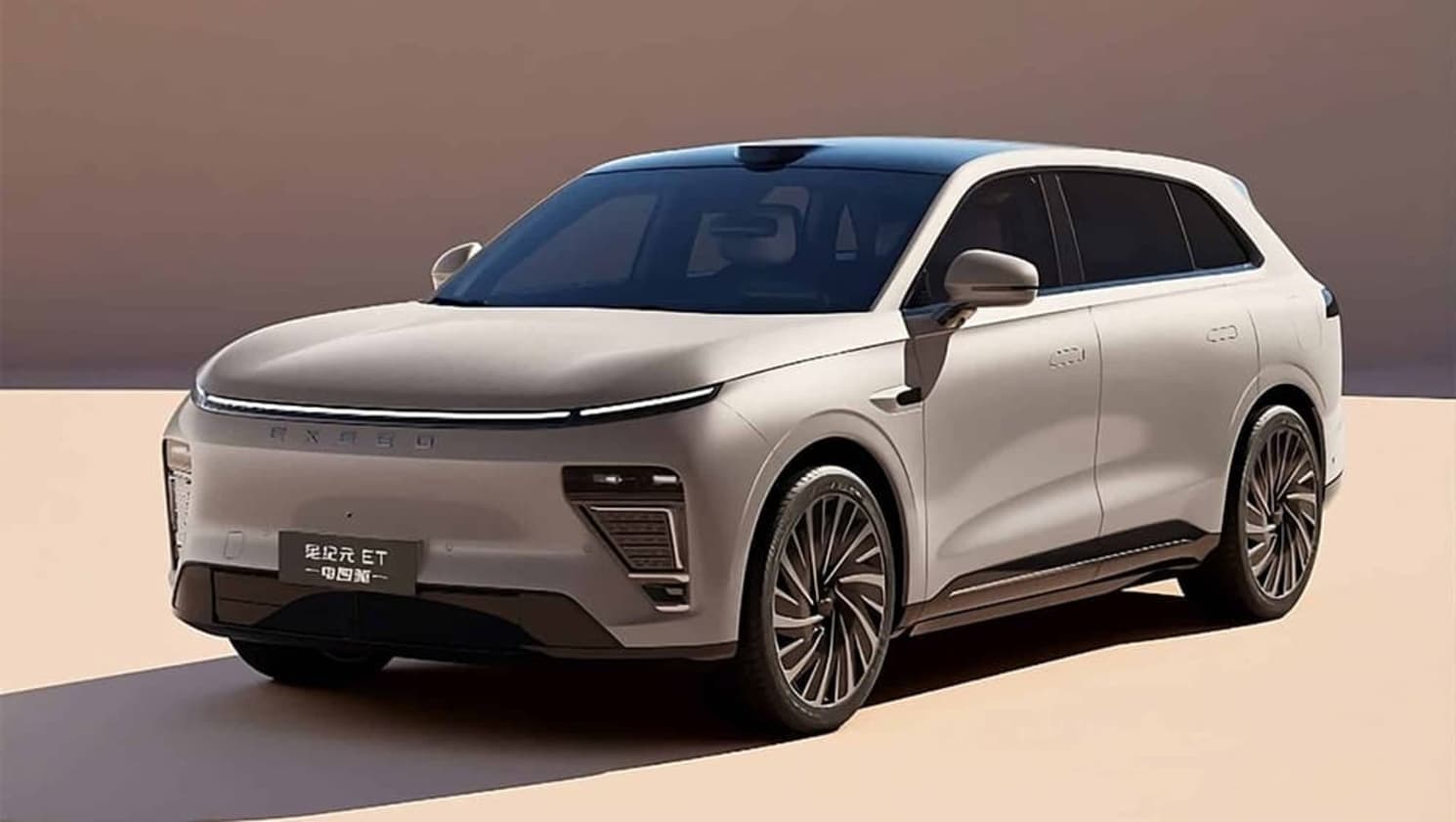 Chinese brand's new 1500km driving range plug-in hybrid range extender that has eyes set on Kia ...