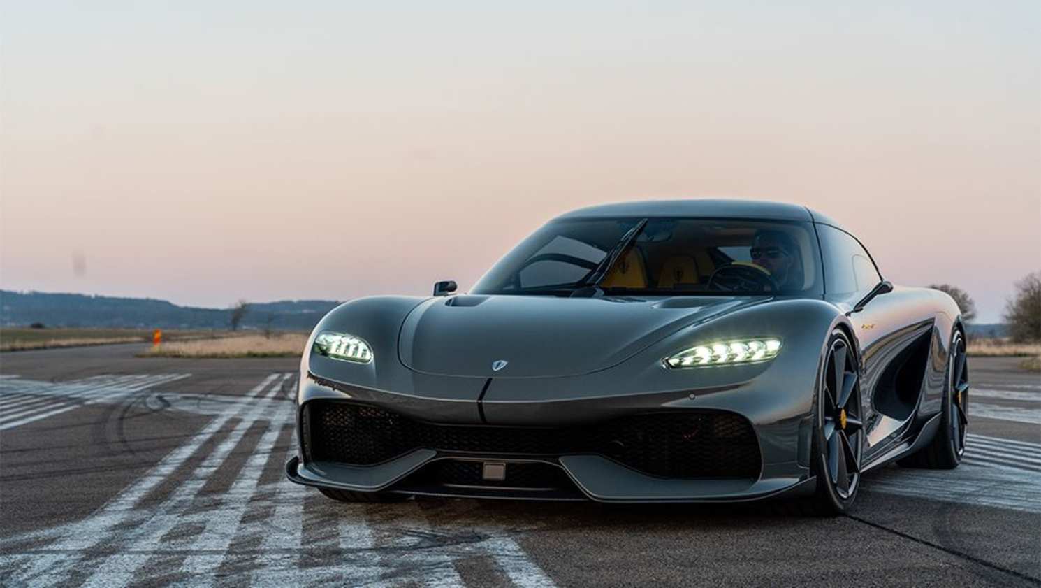 Most Powerful Car in the World - 5 Strongest Vehicles with Crazy ...