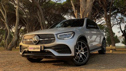 Mercedes-Benz GLC200 Dimensions 2020 - Length, Width, Height, Turning ...