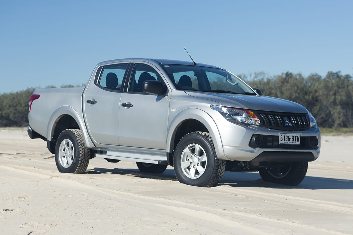 Mitsubishi Triton dual-cab GLX+ 4WD 2018 off-road review | CarsGuide