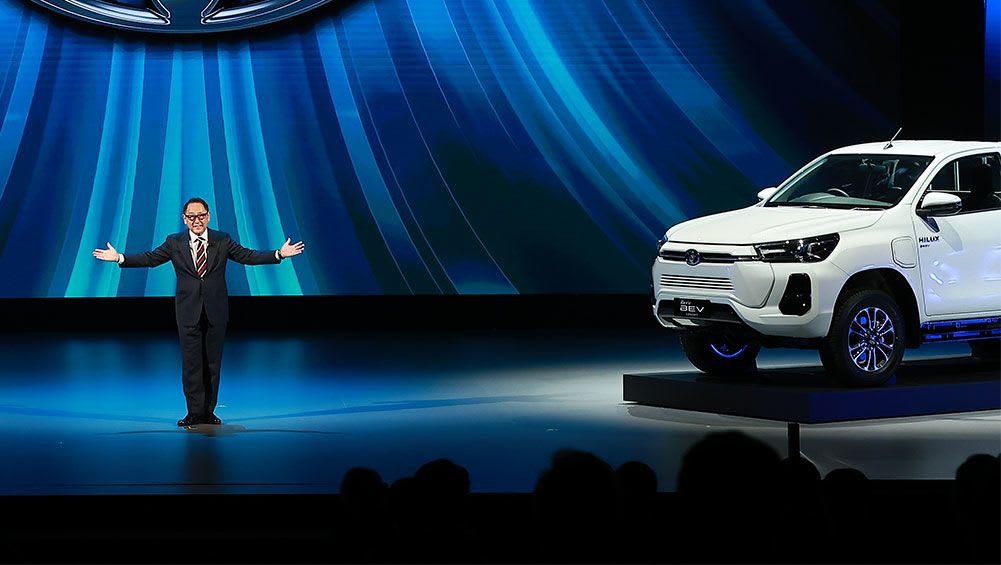 HiLux goes electric! Toyota HiLux Revo electric ute revealed at ...